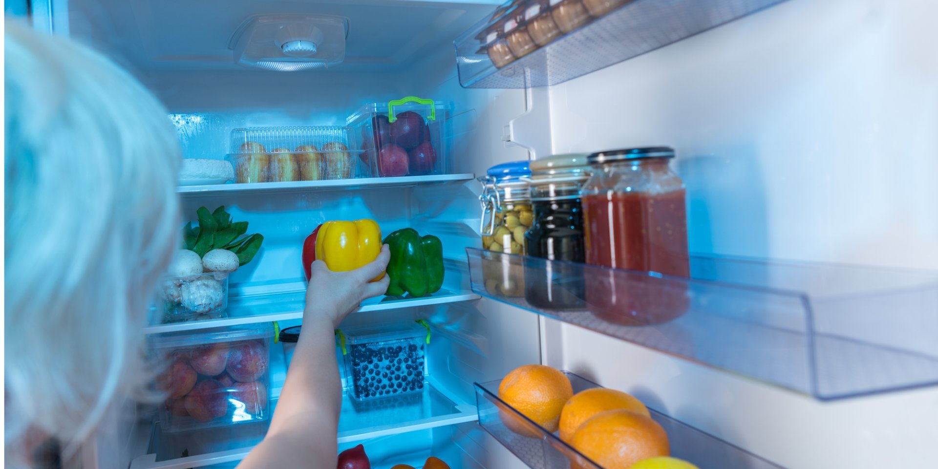 Відключення світла 2025 — Як зберегти продукти в холодильнику без