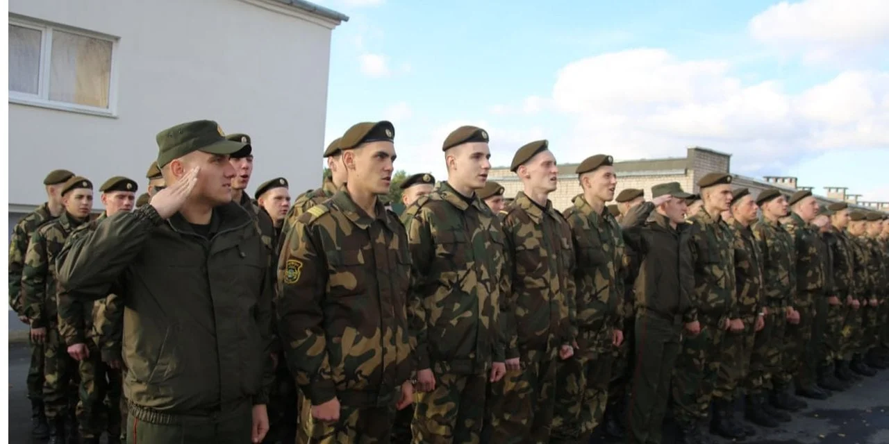 Russia conscripts receive training and reinforcements in Belarus ...
