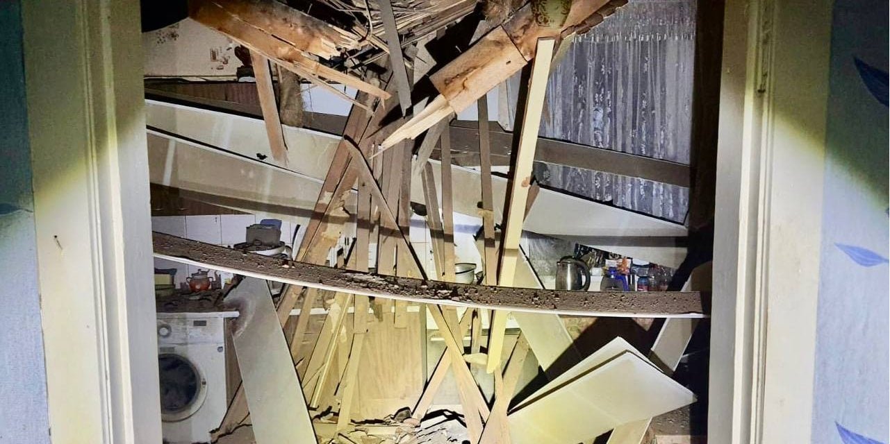 20 buildings damaged in Nikopol, water and power interrupted - Ukraine ...