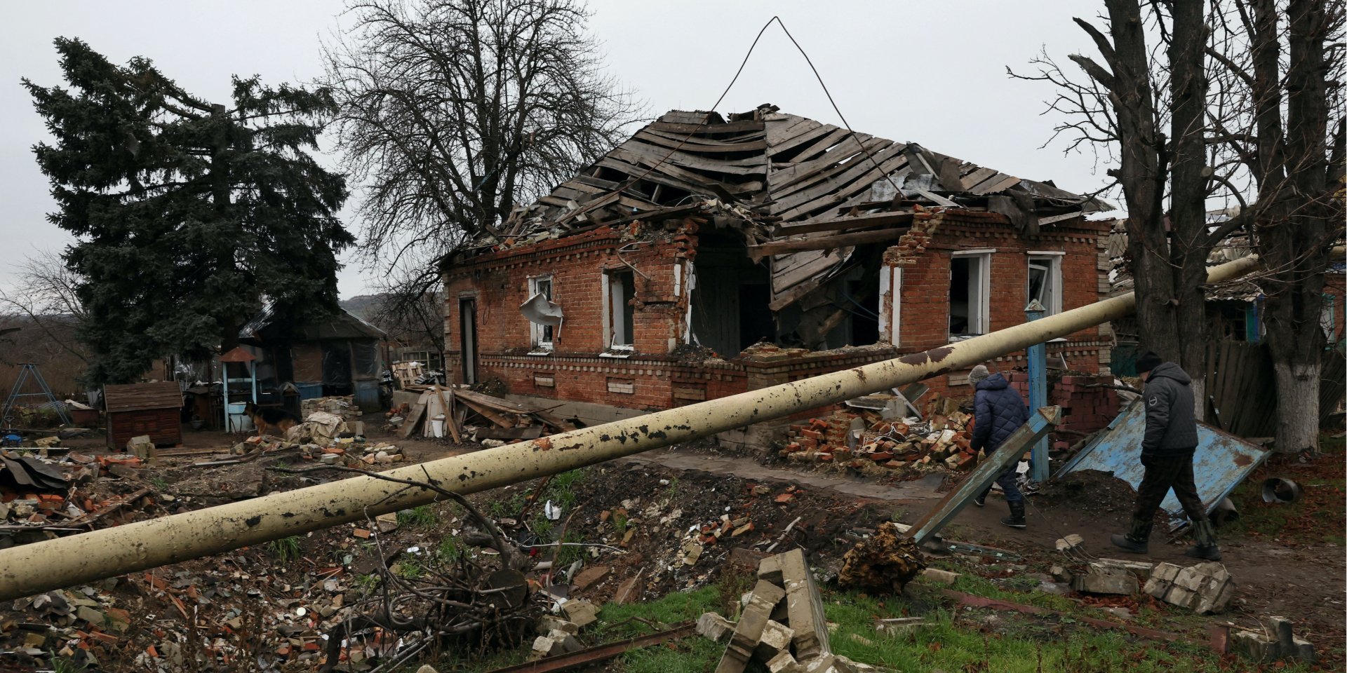 Thousands of families with children currently remain in Donetsk Oblast ...