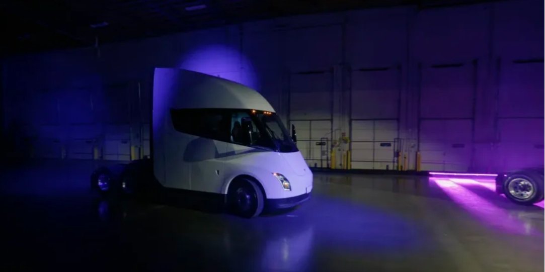 Первый Tesla Semi получила Pepsi — новости / NV