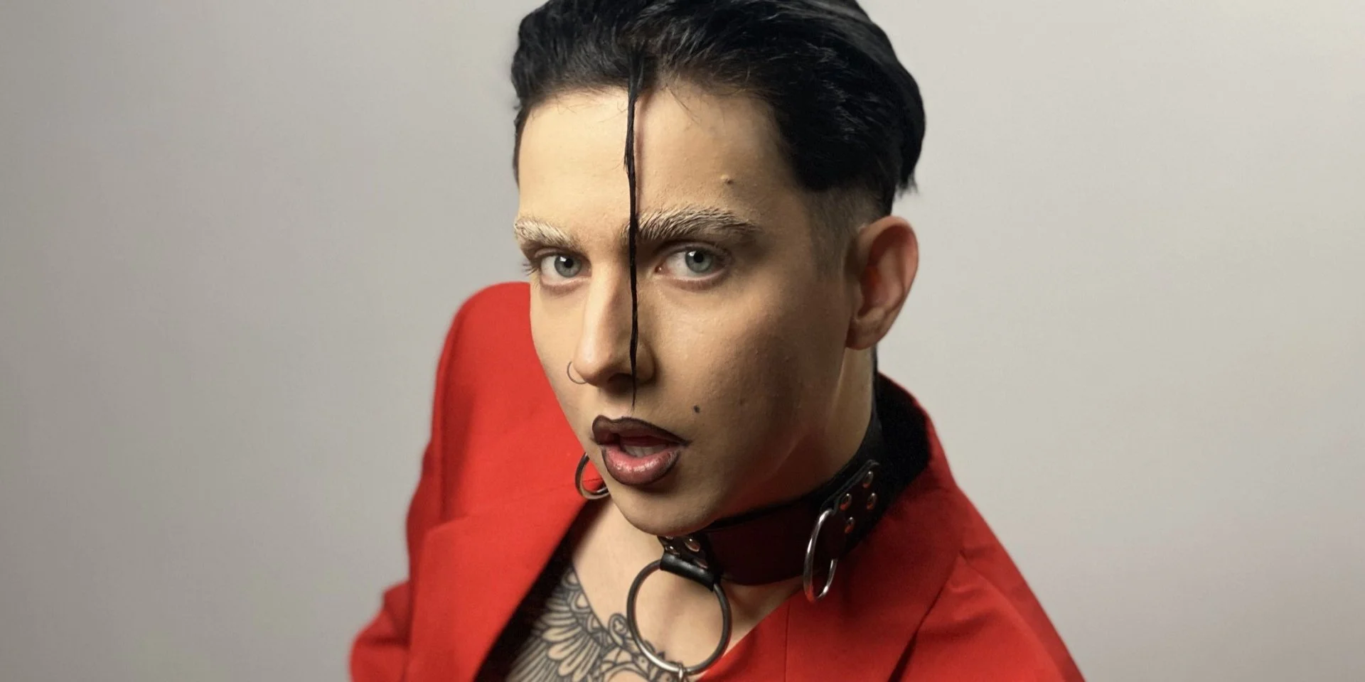 MELOVIN потрапив у ДТП у Києві - фото / NV