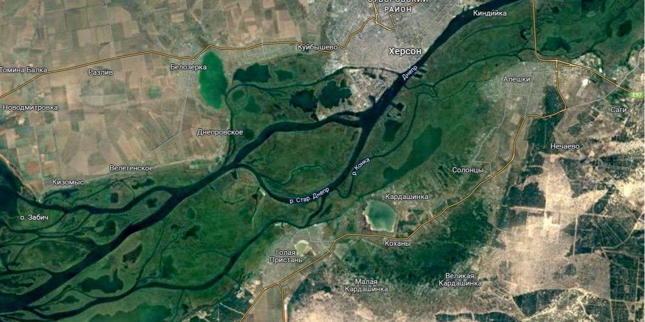 Russian vessel destroyed on Dnipro River — Ukraine war / The New Voice ...