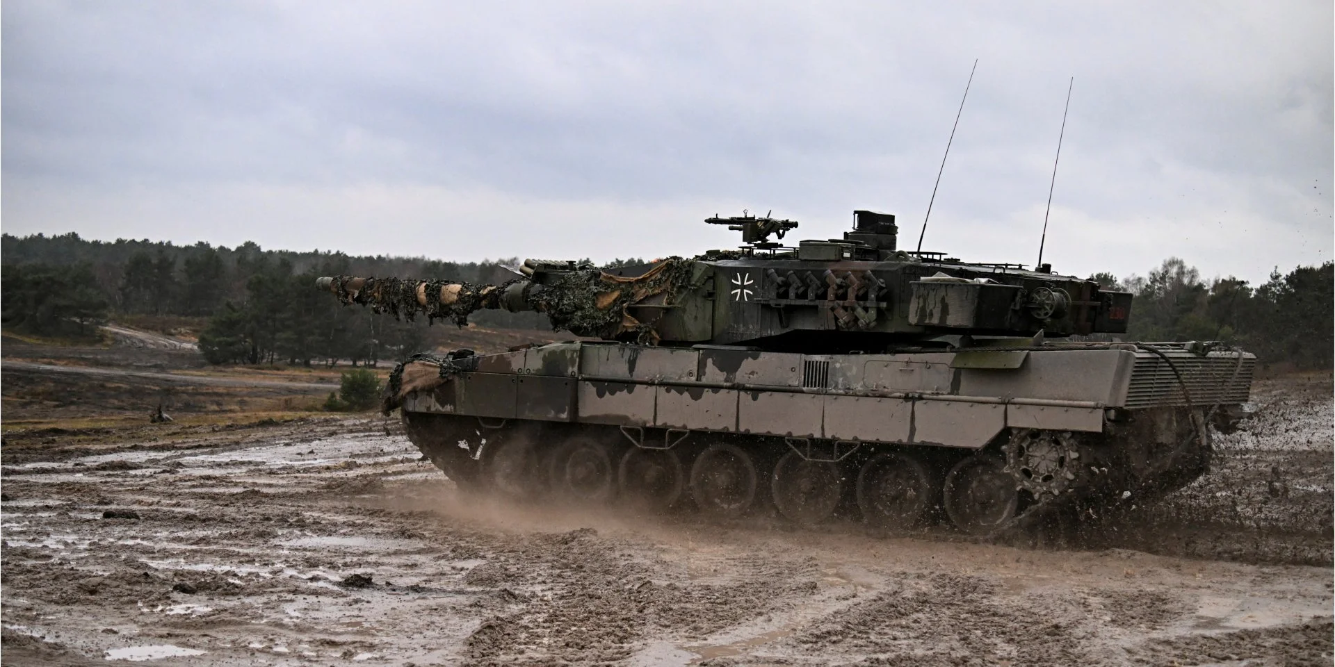 Украинские военные начинают обучение на танках Leopard — Резников — последние новости / NV