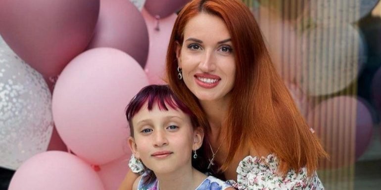 Снайперка Євгенія Емеральд відповіла чому не показує старшу дочку у соцмережах фото Nv