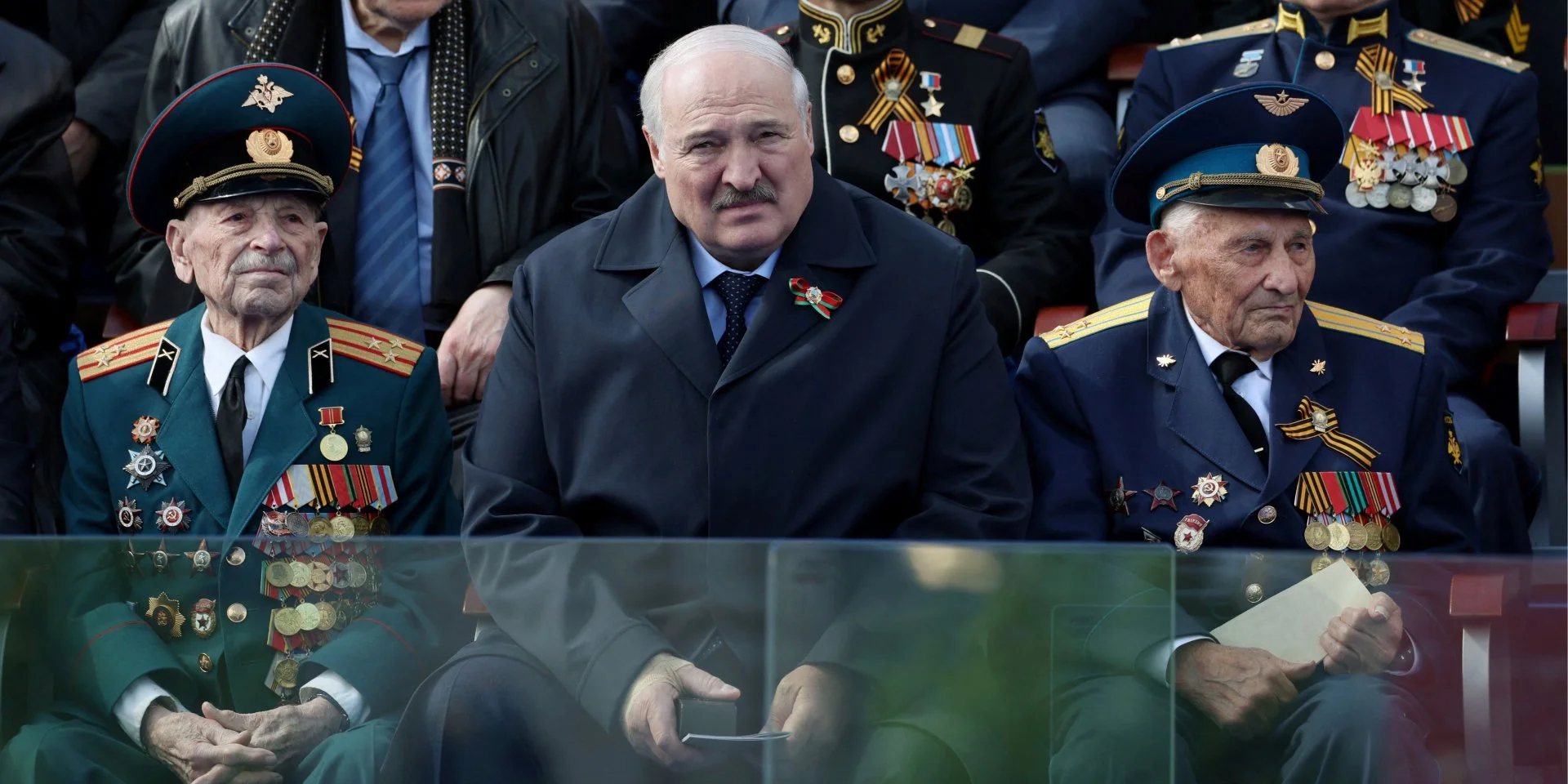 Lukashenko unable to walk 300 meters, skips breakfast with Putin in Moscow / The New Voice of ...
