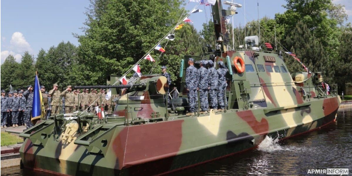 The ‘Bucha’ — Ukrainian navy adopts new armored artillery boat / The ...
