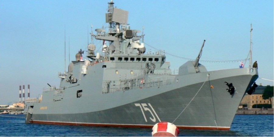 Russian navy attempts to ‘disguise’ one of its frigates – report / The ...