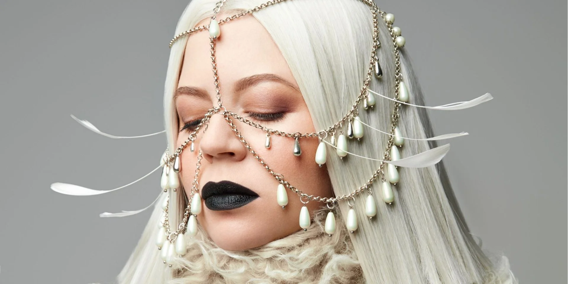 Onuka розчулила піснями з нового альбому Room, записаного в будинку дідуся — слухати онлайн / NV