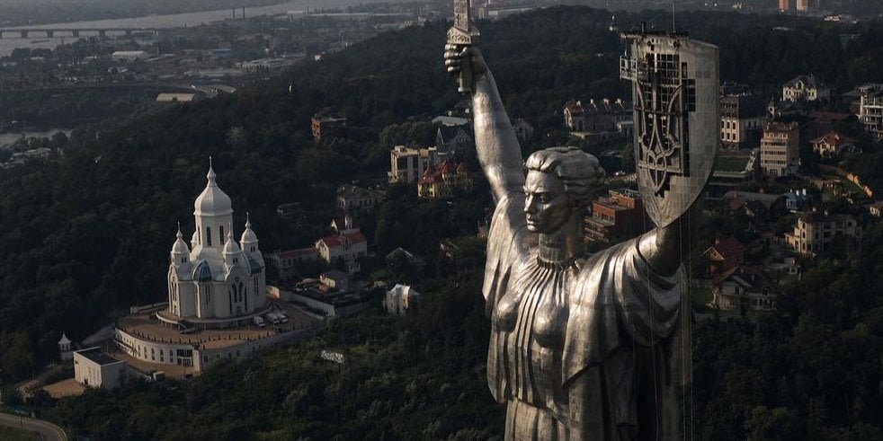 New photos of Ukraine’s de-Sovietized ‘Mother Ukraine’ monument ...