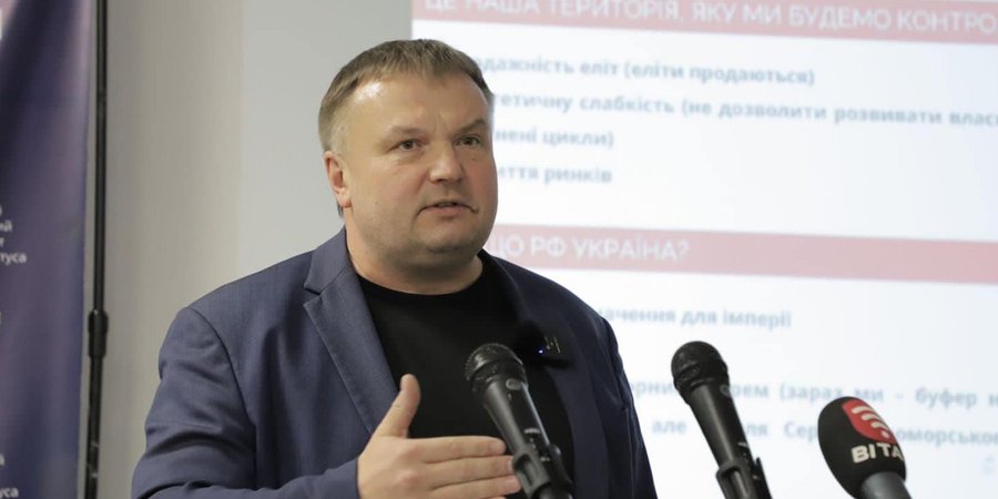 Запрет на выезд мужчин после войны — Вадим Денисенко объяснил свою ...