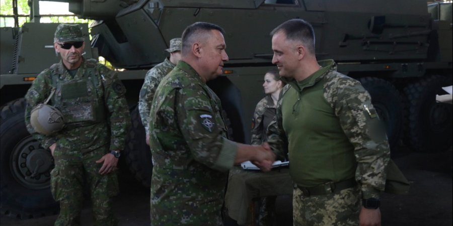 Top Slovakian general visits Ukrainian troops on Tavria front / The New ...