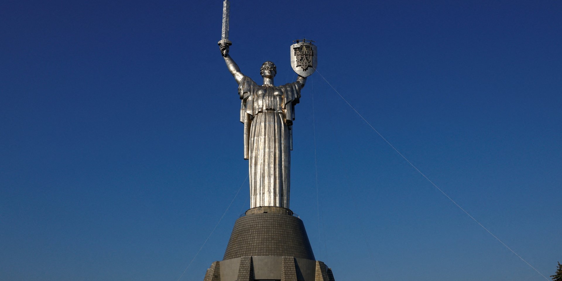 Ex-President Yuschenko helped to create the trident for ‘Motherland ...