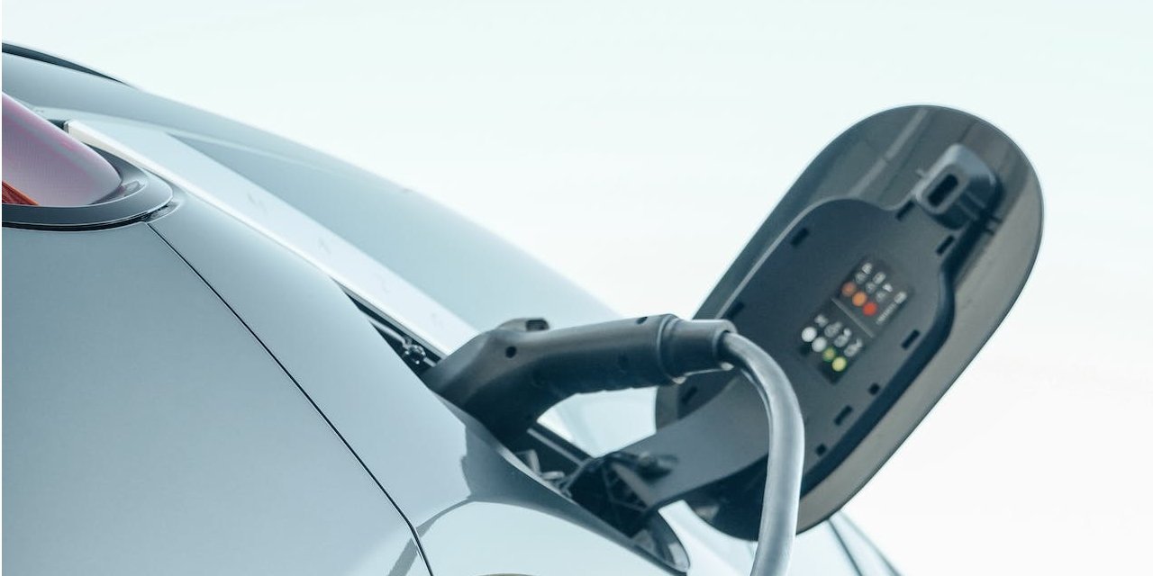 Які електрокари не відповідають заявленому запасу ходу — Tesla серед ...