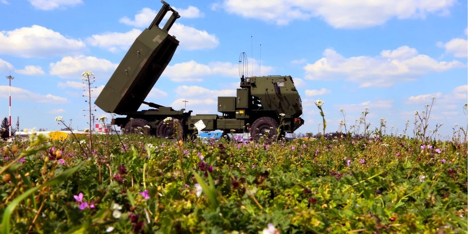 ВСУ уничтожили вертолет РФ с помощью HIMARS — опубликовано видео / NV