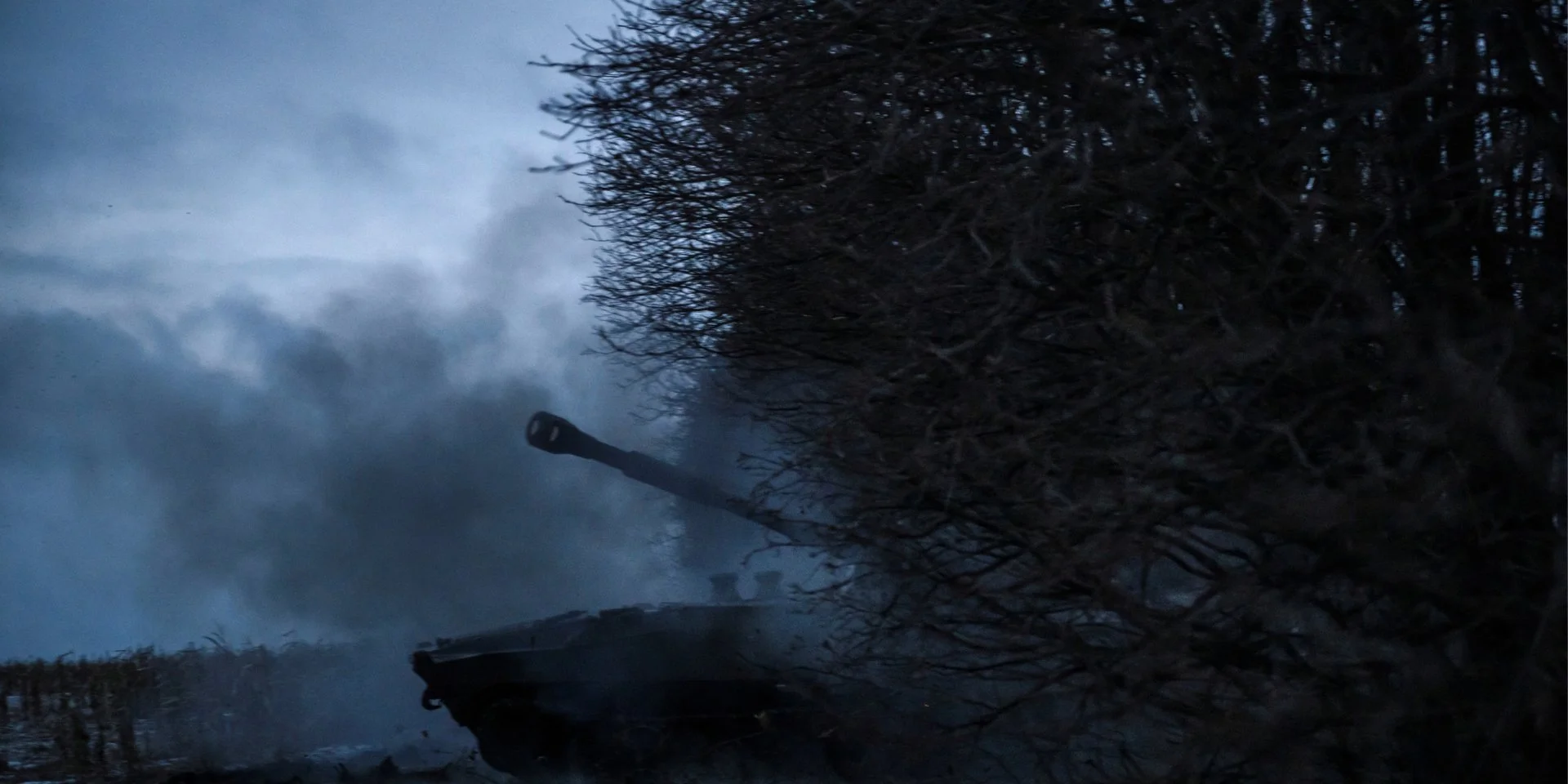 Russia forces shift tactics in Tokmak, opting for small groups / The ...