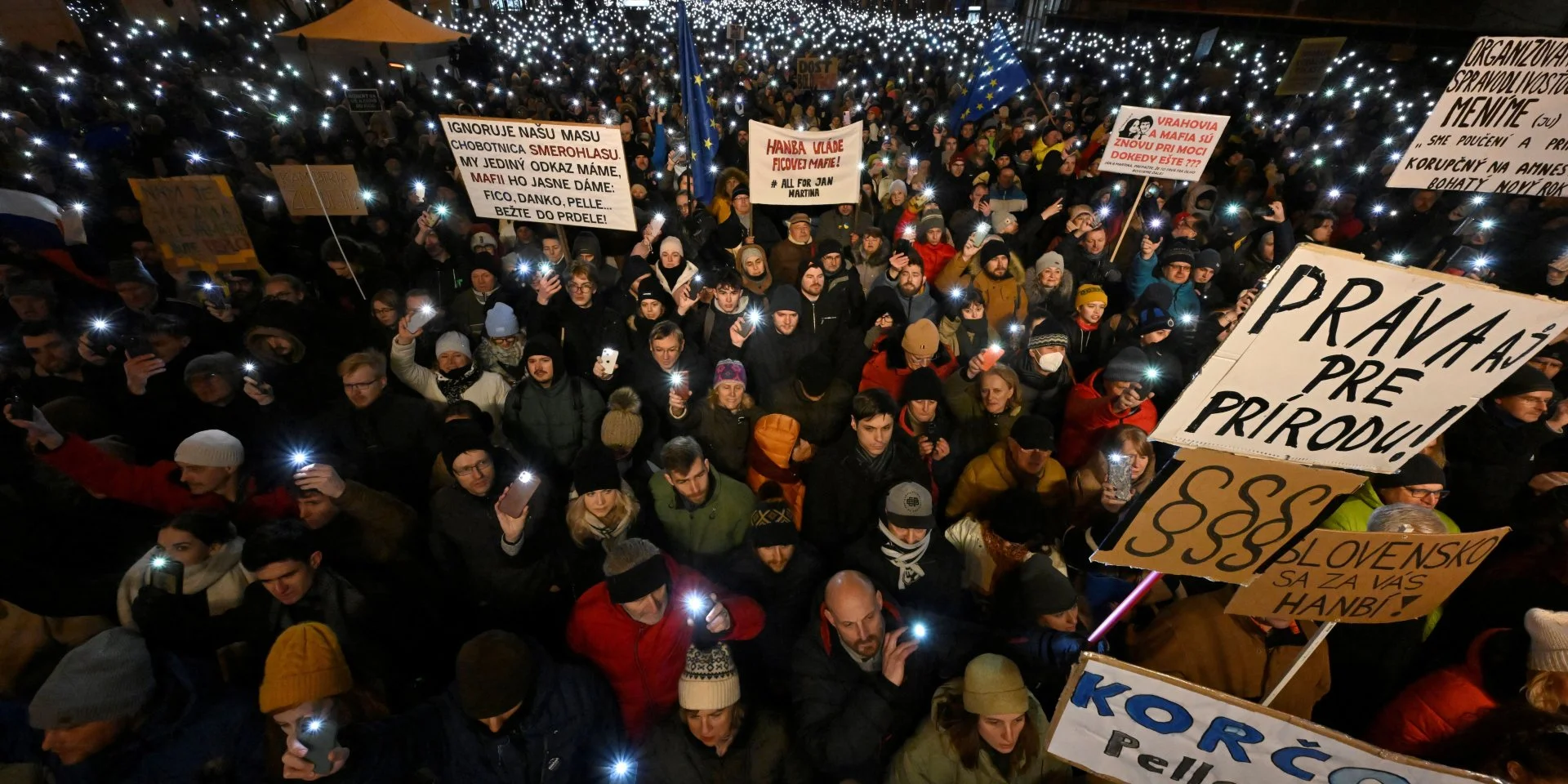 Mass protests in Slovakia against pro-Russia PM Robert Fico / The New ...