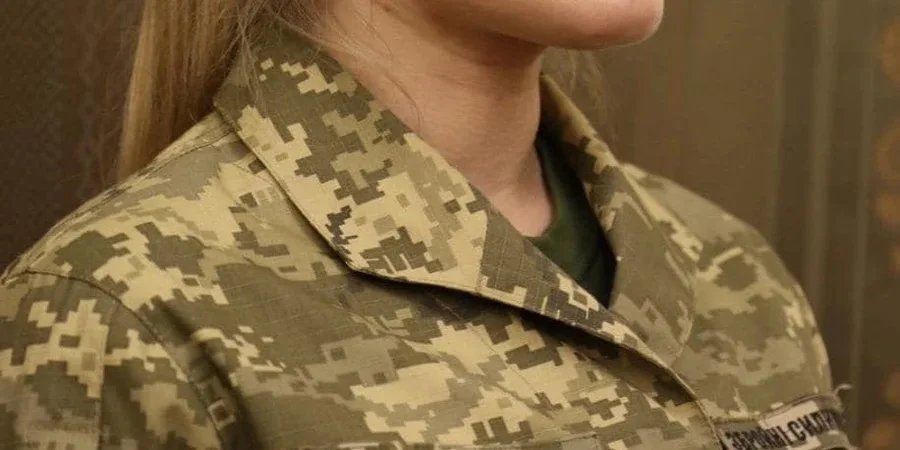 Ukrainian women doctors and pharmacists must now register for military ...