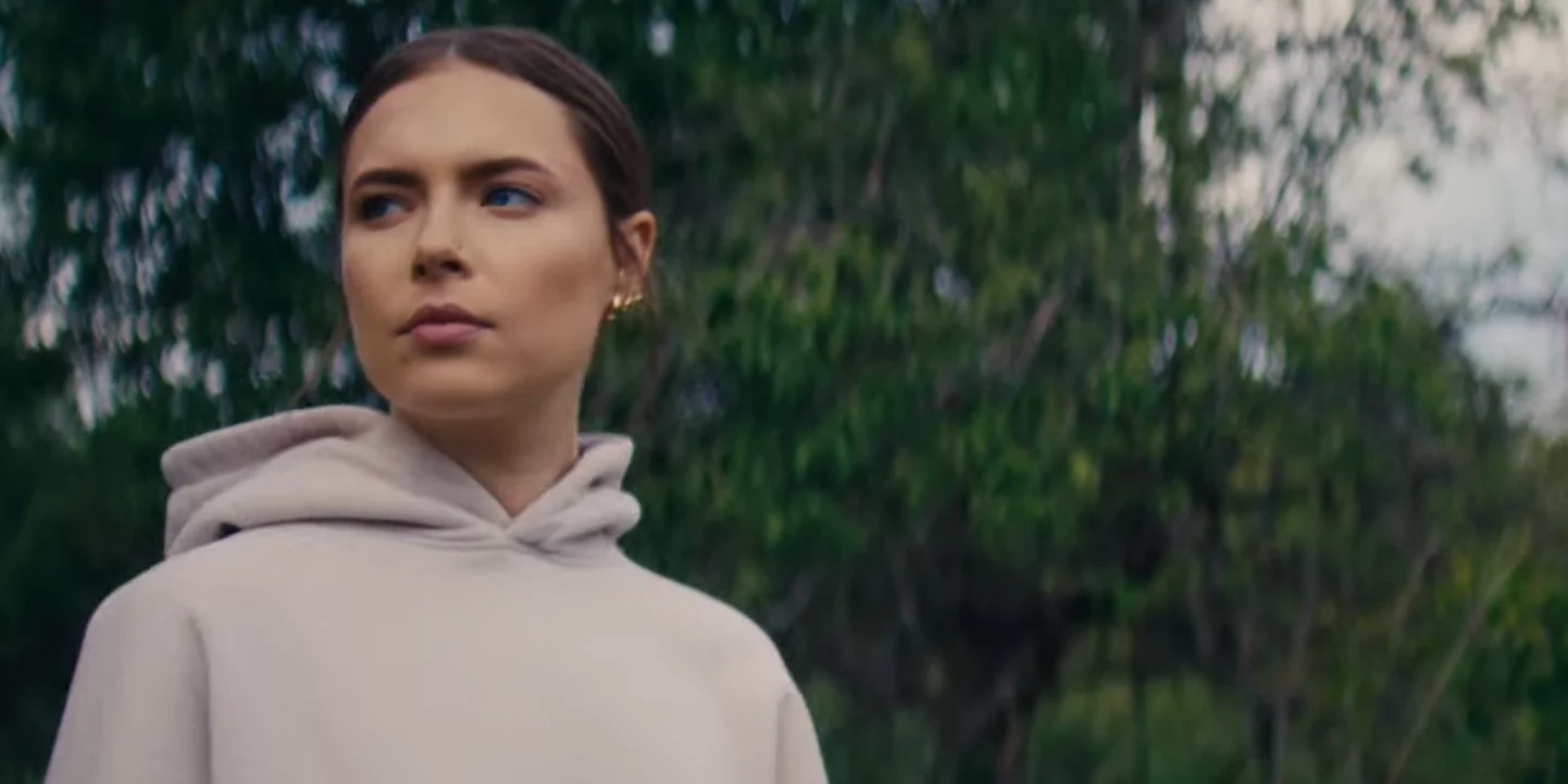 Дочь Елены Кравец снялась в клипе певца CHEEV — видео / NV