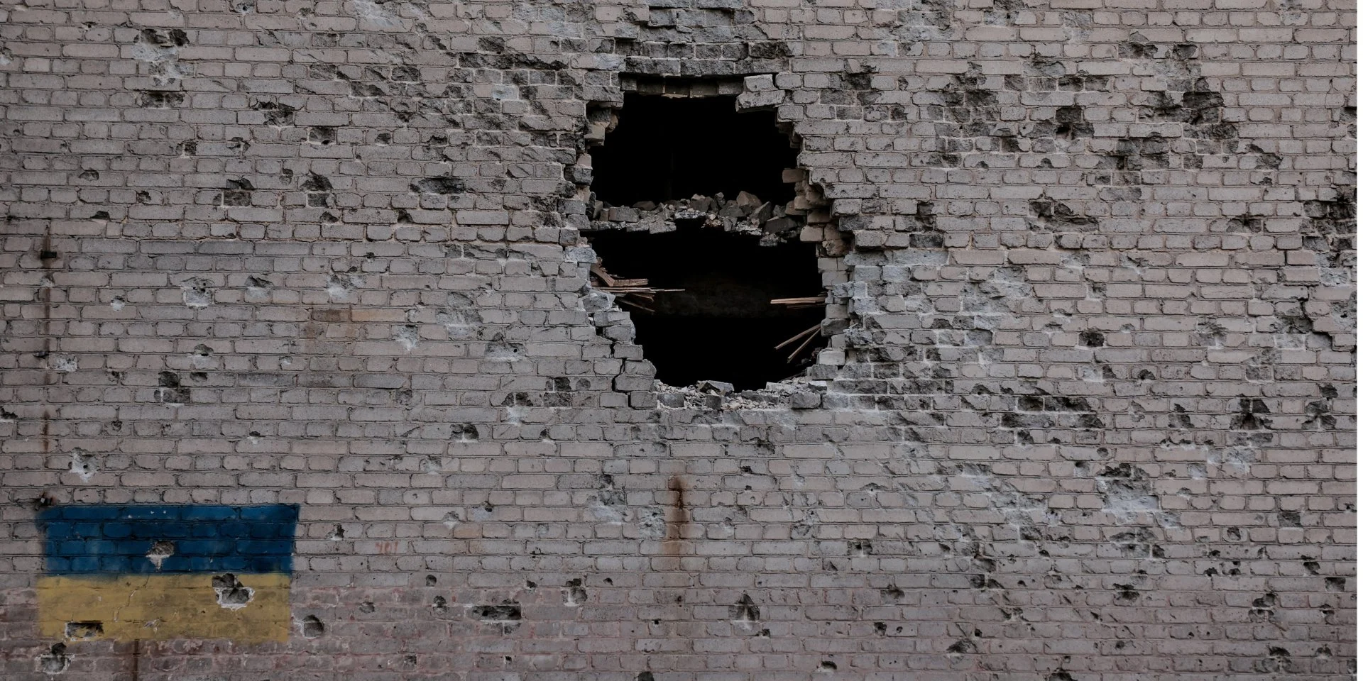 Some Ukrainian units completely worn out, officer says / The New Voice ...