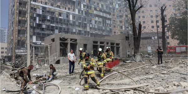 Зараз намагаються врятувати Під час ракетного удару по Охматдиту оперували кількох дітей у них