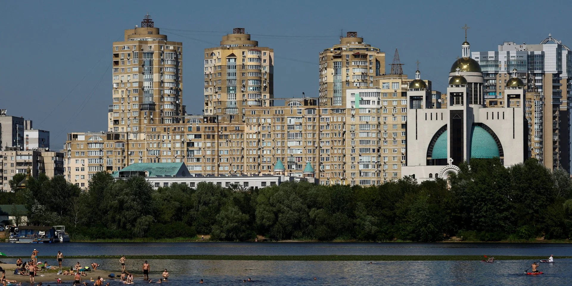 Explosion heard in Dnipro during air raid alert / The New Voice of Ukraine