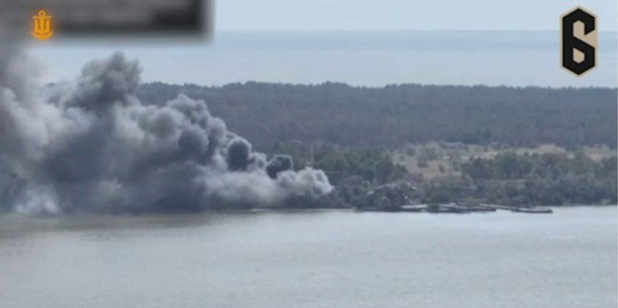 UA Navy destroys Russian ammunition and fuel depot on the occupied ...