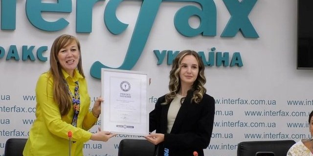 World record — Ukrainian girl reached the summit of Kilimanjaro at her ...