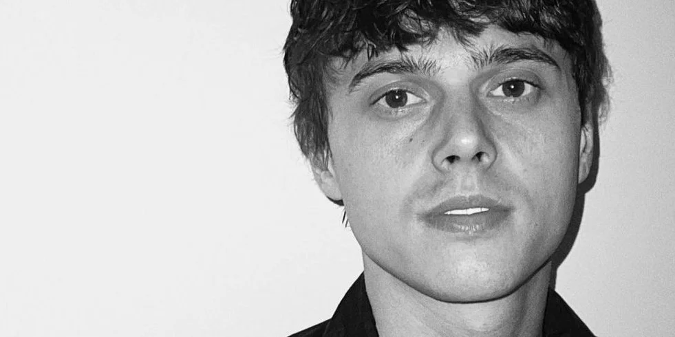 Співак ALEKSEEV після зміни іміджу натякнув на кінець роману із ...