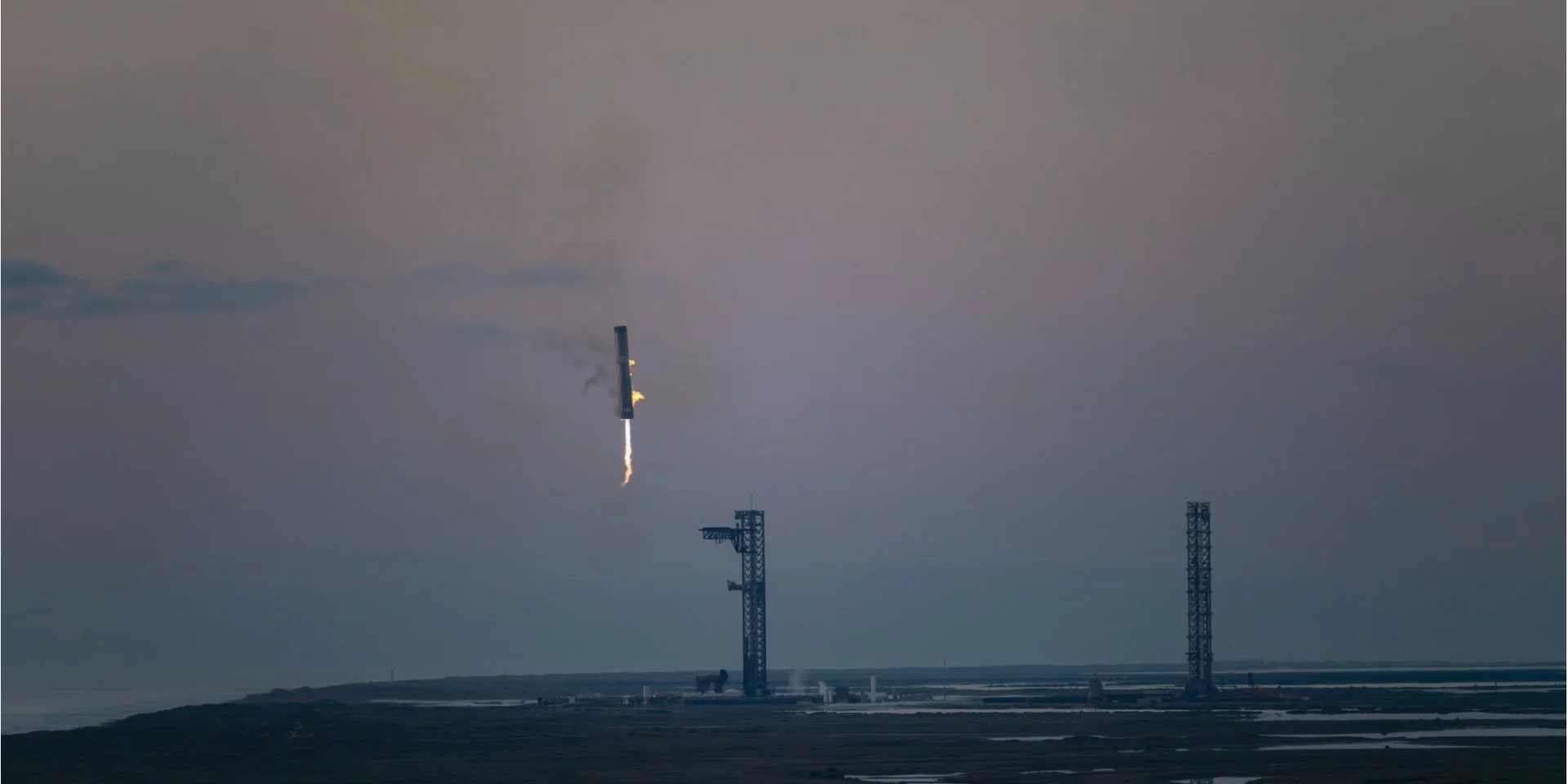 SpaceX Starship запустили в пятый раз — видео первого приземления Super Heavy / NV