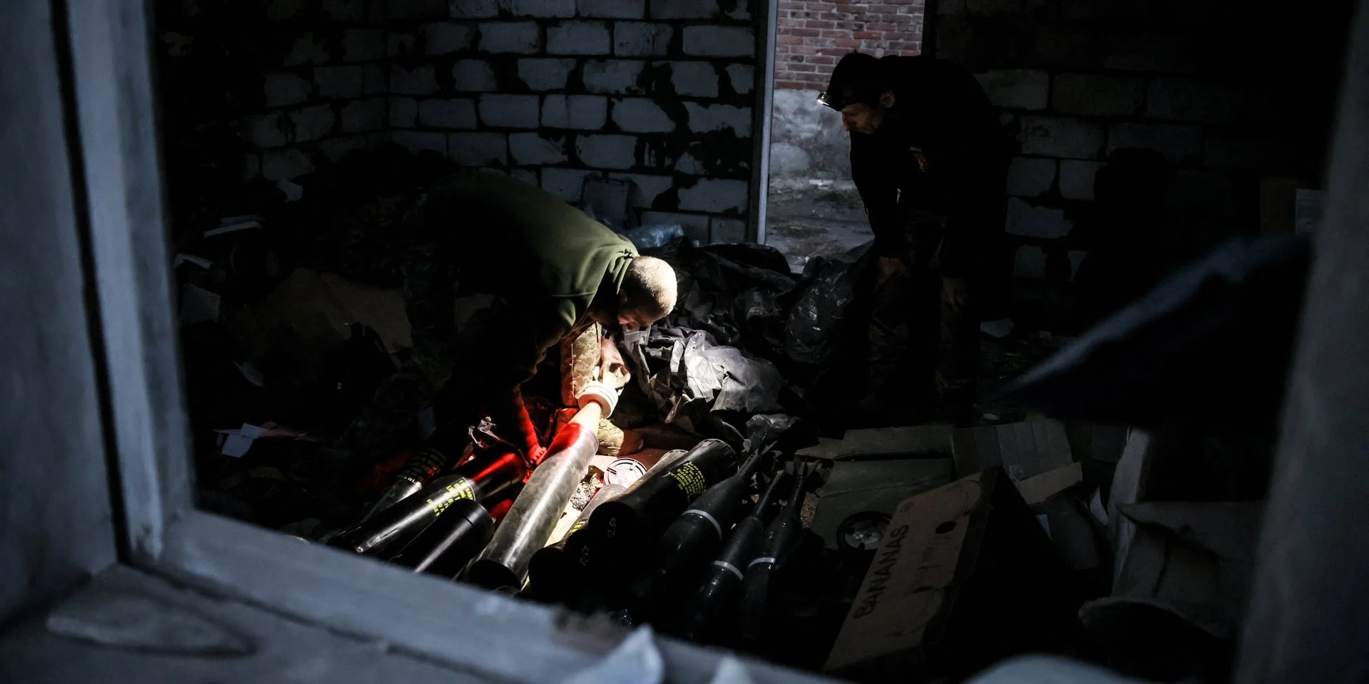 Russian forces advance in Central Chasiv Yar; Ukrainian troops regain ...