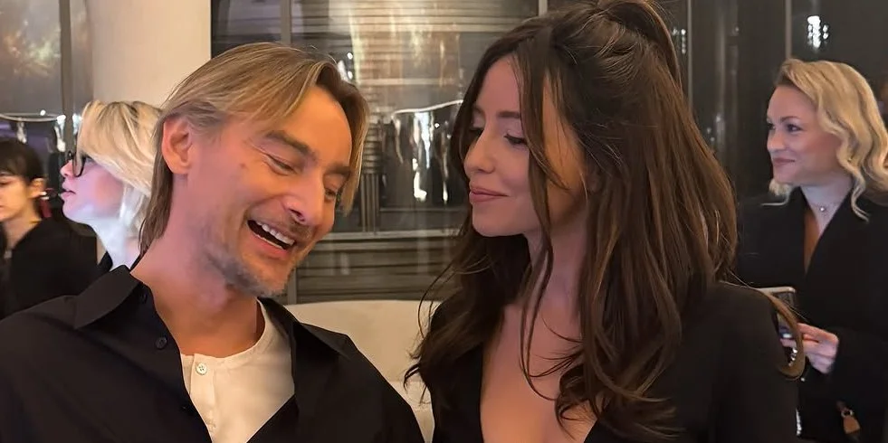 Надя Дорофеева в откровенном наряде засветилась с Аланом Бадоевым на вечере Vogue / NV