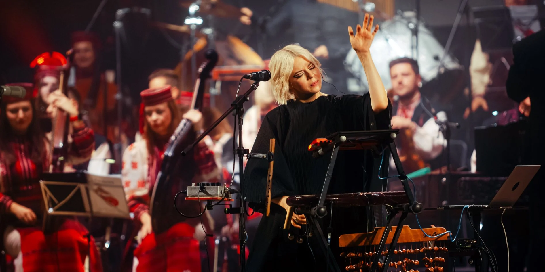 Onuka выпустит совместную песню с Лизо Джеррард, вокалисткой и обладательницей Золотого глобуса / NV