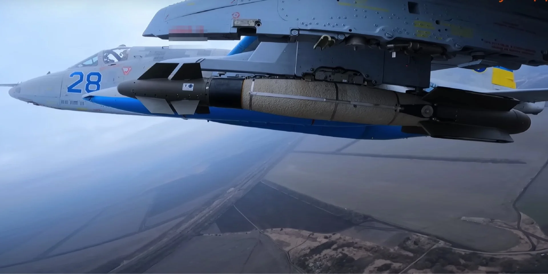 Ukraine’s Su-25 jets use French AASM Hammer bombs in сombat — video ...