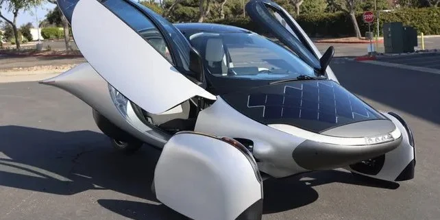 Aptera представила электромобиль, способный проехать 60 километров на ...