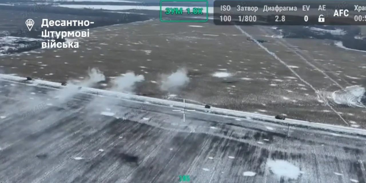 Ukrainian airborne forces push deeper into Kursk — video / The New ...
