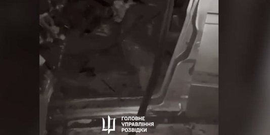 Car with Russian occupier blown up in Mariupol - video / The New Voice ...