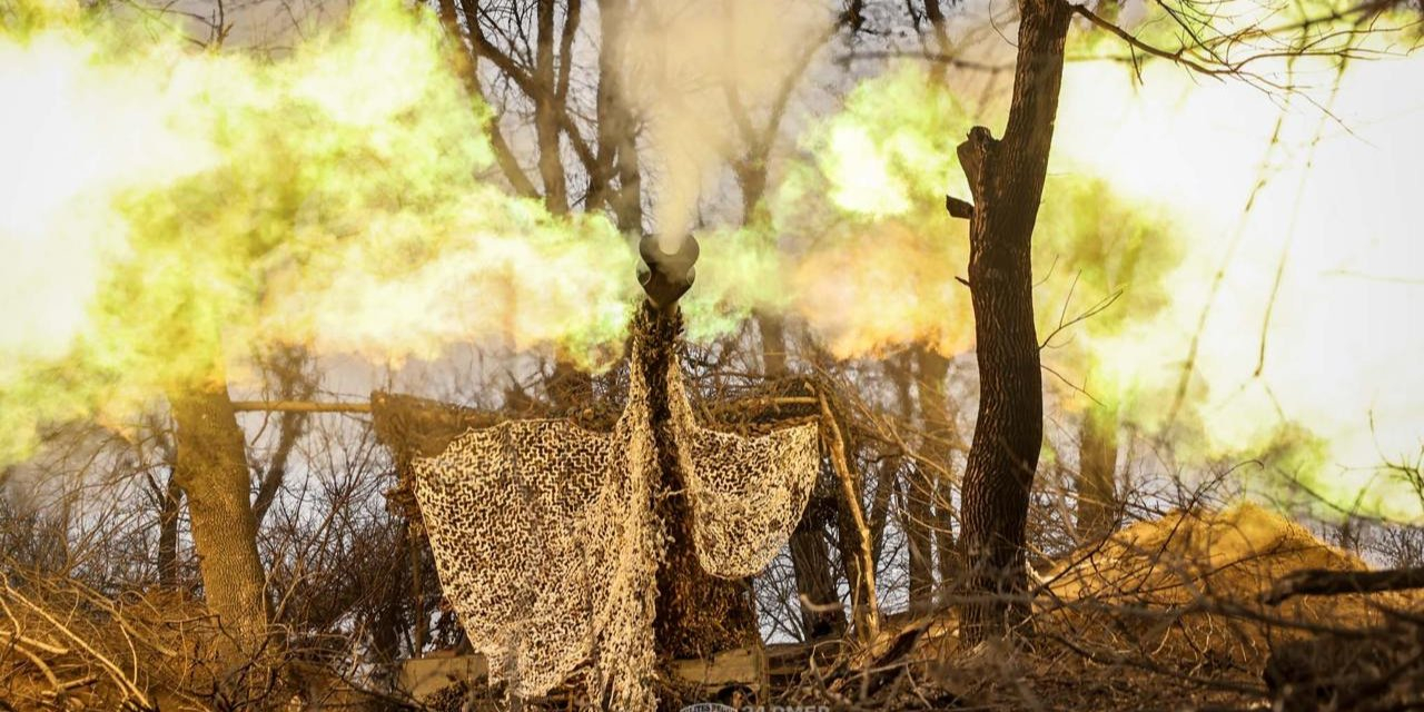 Russian convoy destroyed in Chasiv Yar, video released by Ukrainian ...