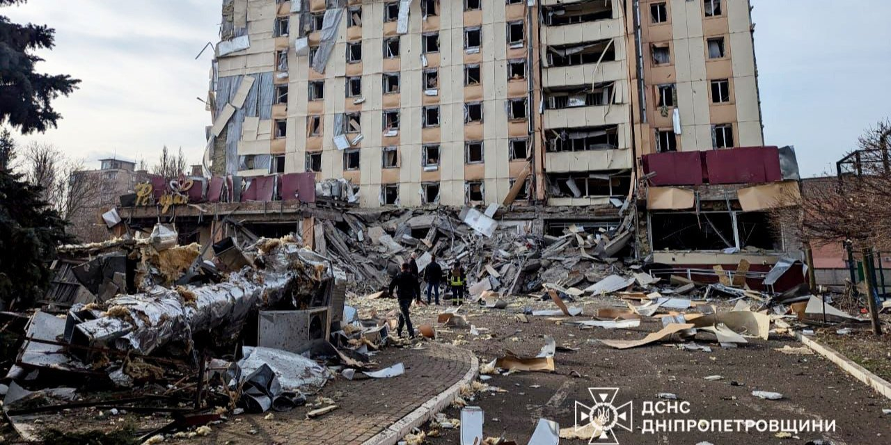 Russian double-tap missile strike kills woman, injures nine in Kryvyi ...