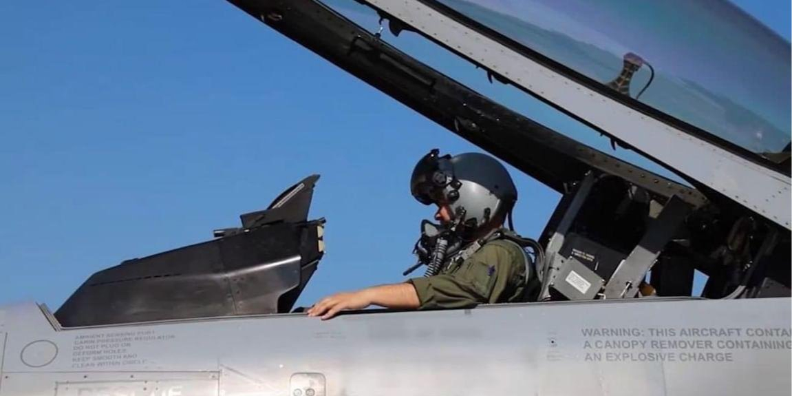 President Zelenskyy posthumously honors Oleksii Mes, Ukrainian pilot ...