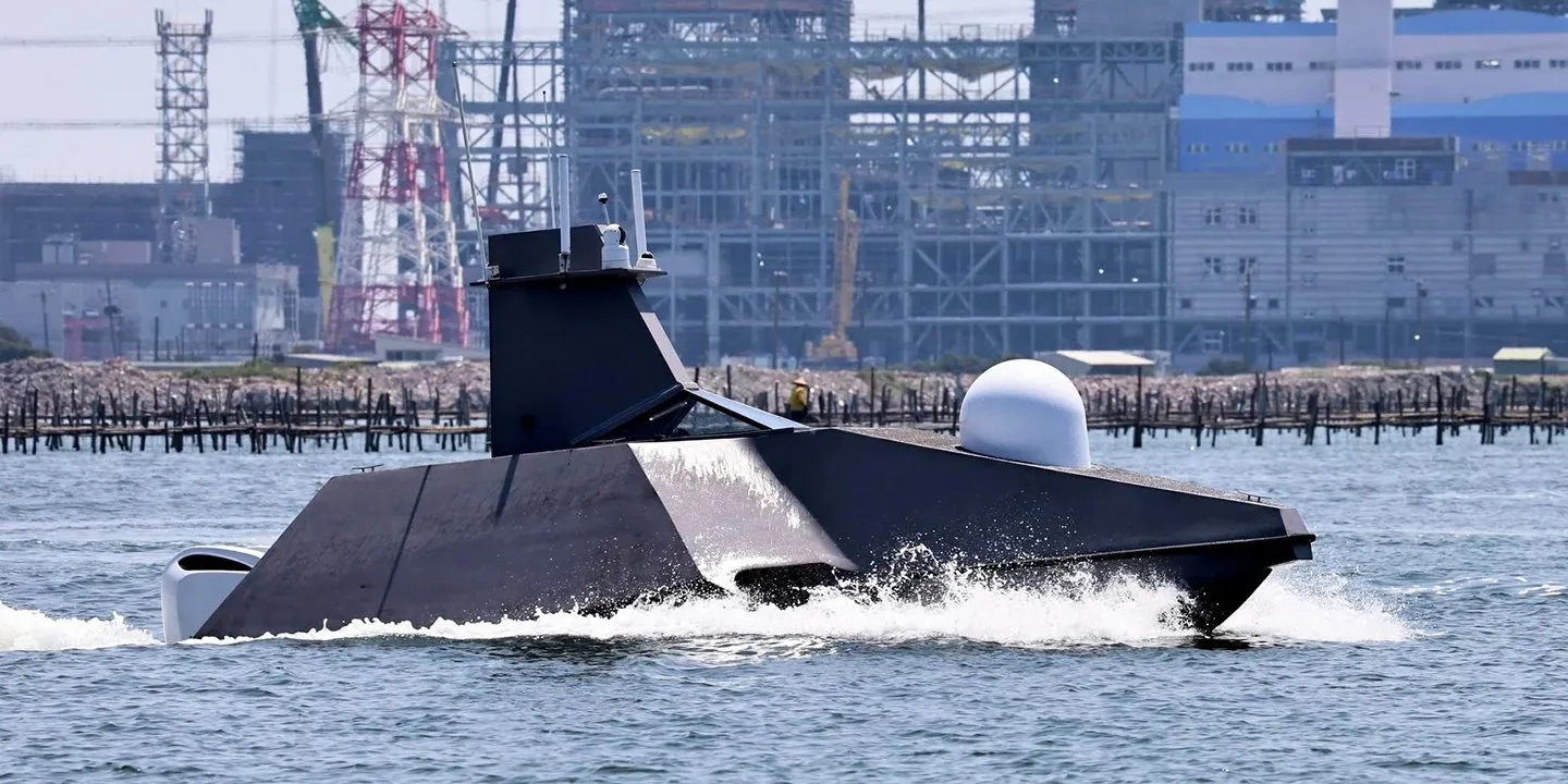 Taiwan unveils unmanned boat inspired by Ukrainian sea drones / The New ...
