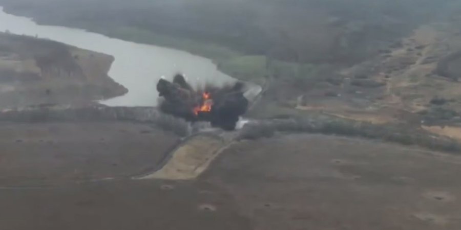 Russian soldiers destroy Belgorod dam with 3-ton bomb to block ...