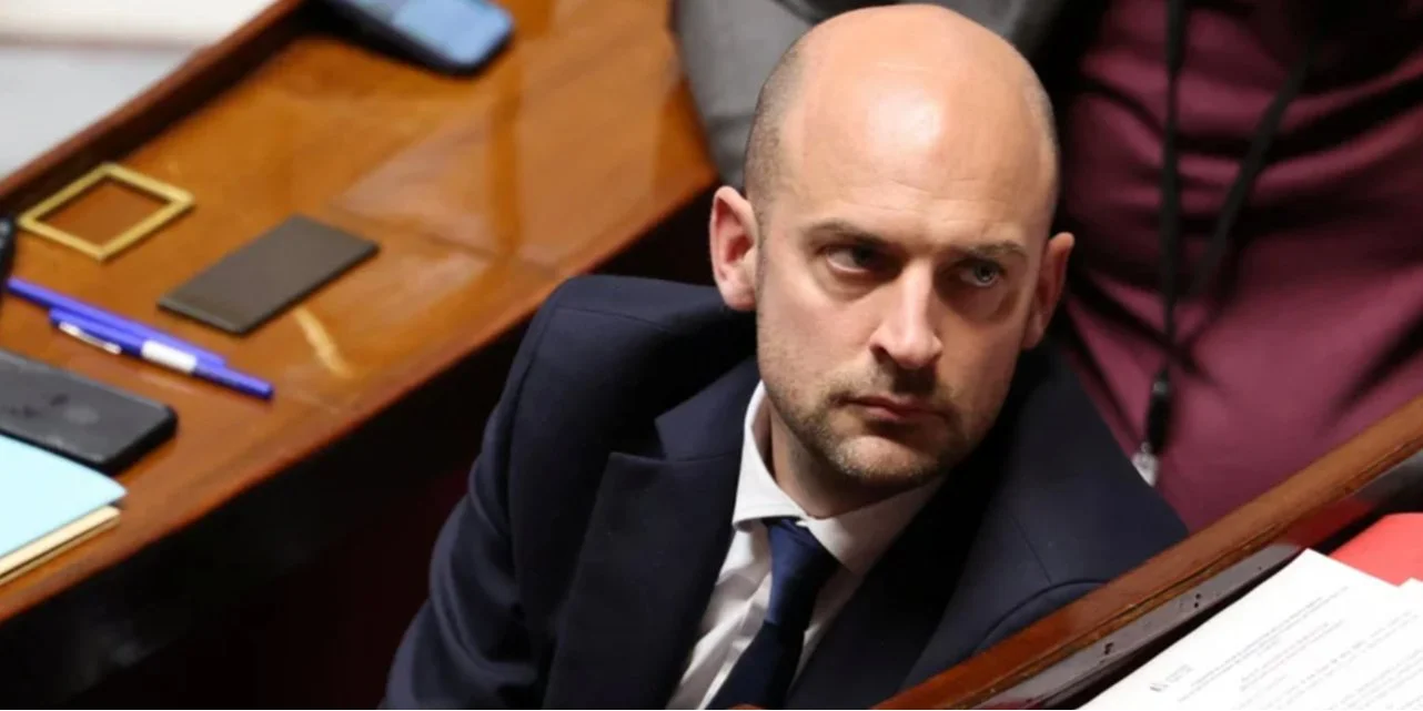 Europe warns U.S. on Ukraine peace talks, sets red lines as Trump ...