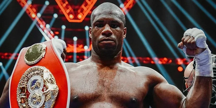 IBF наказала Даніелю Дюбуа провести захист титулу проти Дерека Чісори / NV