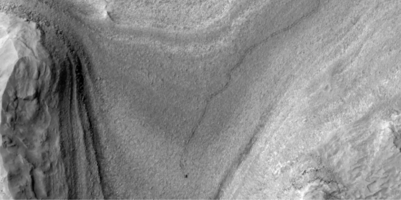 NASA опубликовало первое фото марсохода Curiosity с орбиты / NV