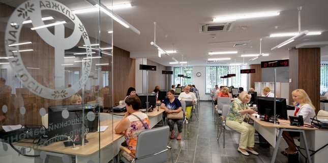 Ukraine bets on jobs, training and tech to revive workforce / The New ...