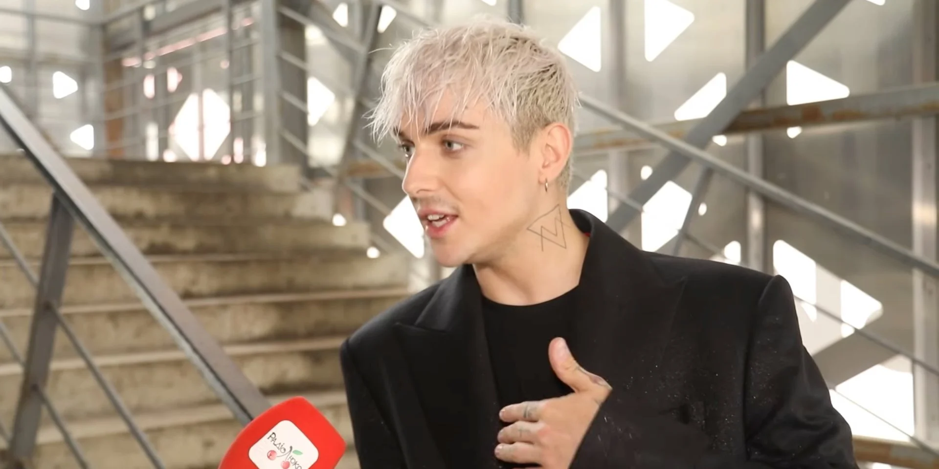 Melovin впервые отреагировал на хейт из-за высоких баллов на Евровидении Томми Кешу / NV