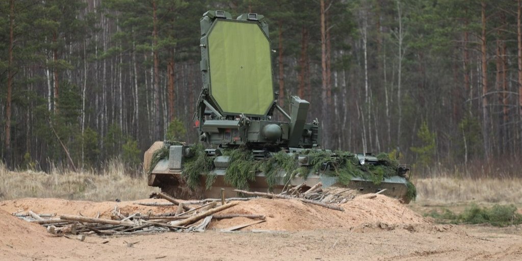 Ukrainian forces destroy Russian Zoopark-1 radar system on Novopavlivka ...