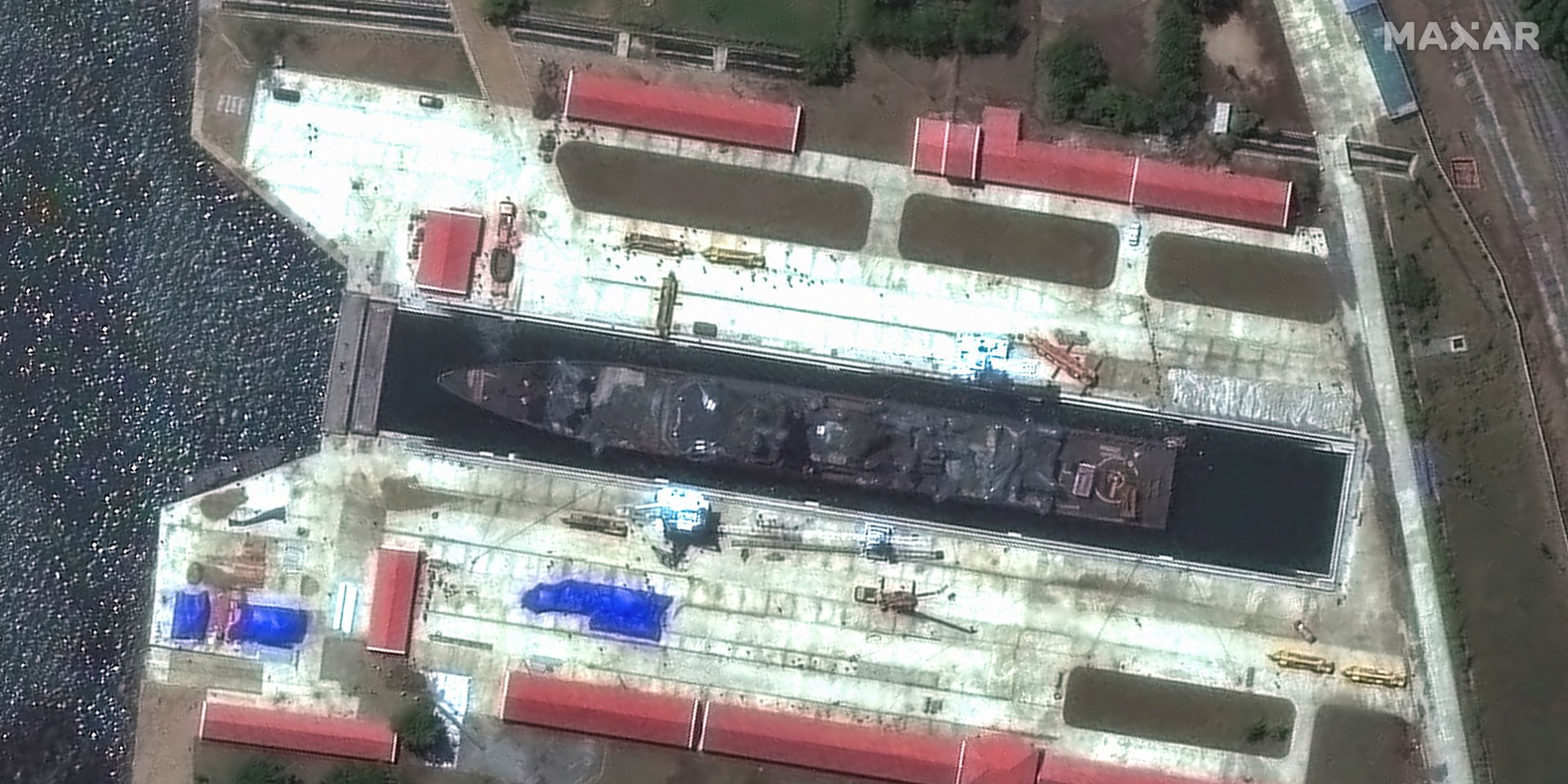 DPRK moves damaged warship to Russian border - photo / The New Voice of ...