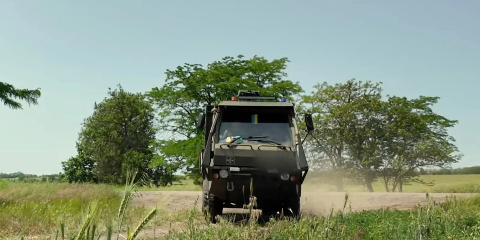 Air Defense Forces Day - Raven SAM shoots down Russian targets with ...